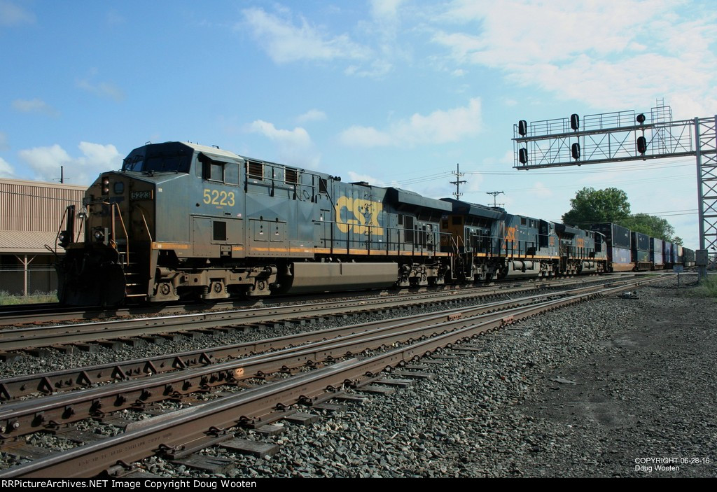 CSXT Q004